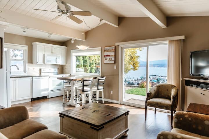 Lakefront & Dining With Scenic Views - Casaloma - Kelowna