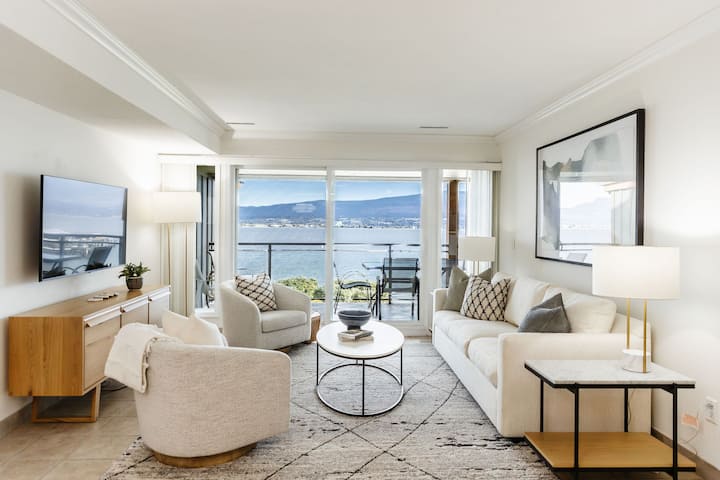 Lakeside Oasis Escape With Gorgeous Views-casaloma - Kelowna