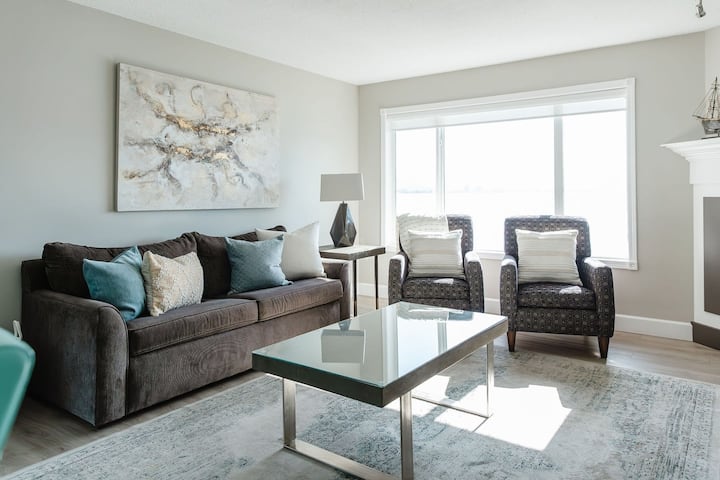 Serene Poolside Escape In Nature - Casaloma - West Kelowna
