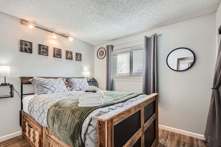 Pet-friendly Retreat With Hot Tub - Westminster, CO