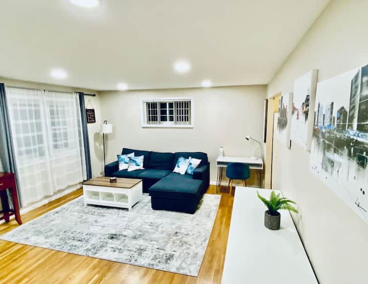 North Bethesda Gem - Entire House 5 Min From Metro - Rockville, MD