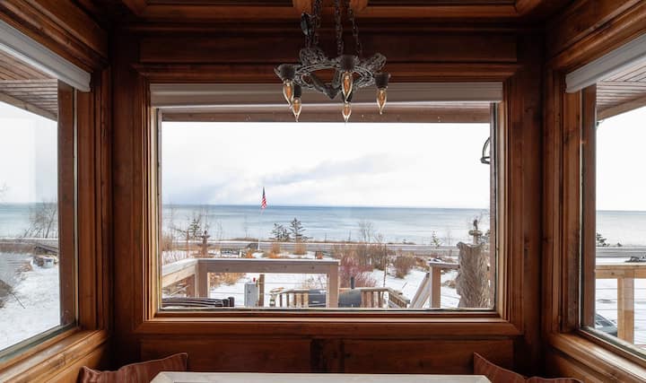 The 3 Bears Cottage - Exquisite Lake Views! - Duluth, MN
