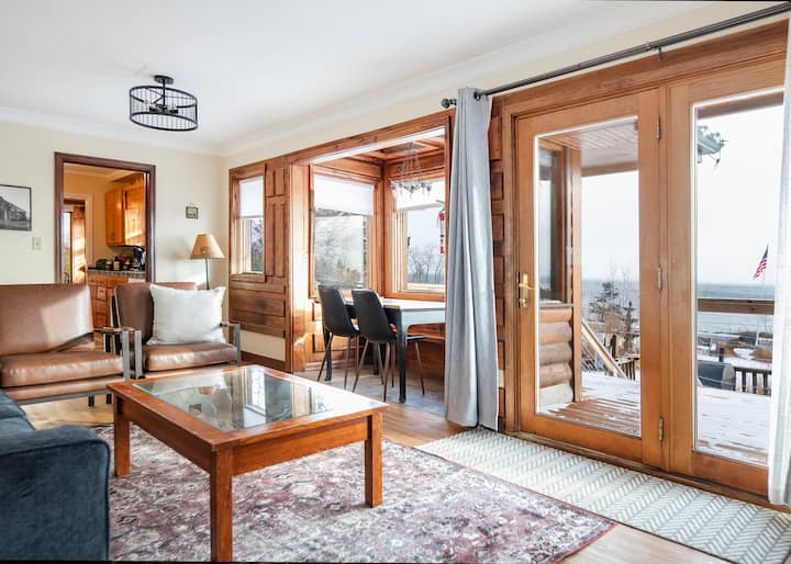 The 3 Bears Cottage - Exquisite Lake Views! - Duluth, MN