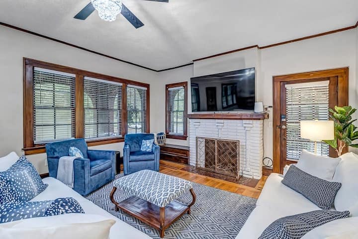 Elegant Mansion On Park In Historic Avondale - Jacksonville, FL