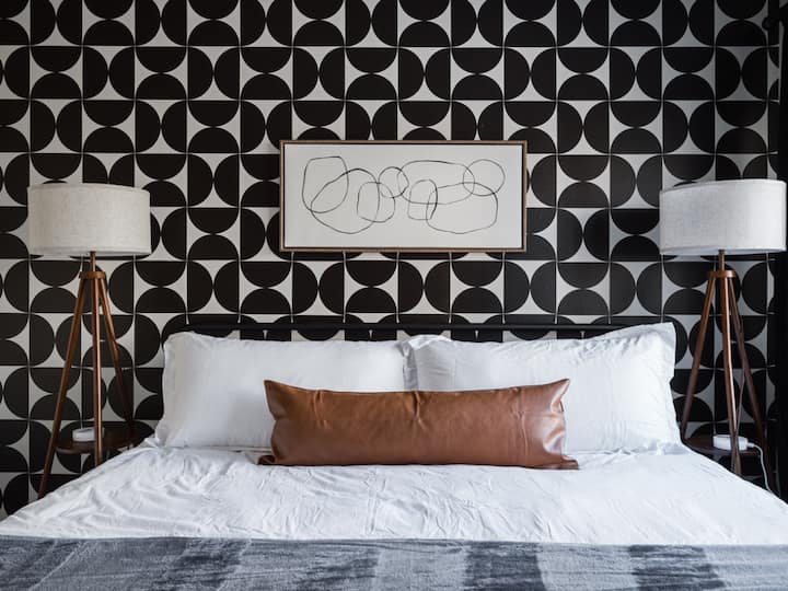 2 Br Oasis: Sleeps 7 | King Bed | Prime Location - Arlington, VA