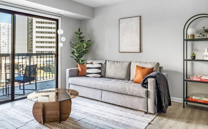 2 Br Oasis: Sleeps 7 | King Bed | Prime Location - Arlington, VA