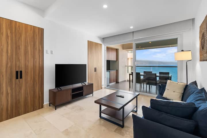 Your Oceanfront Retreat In Vallarta - Puerto Vallarta