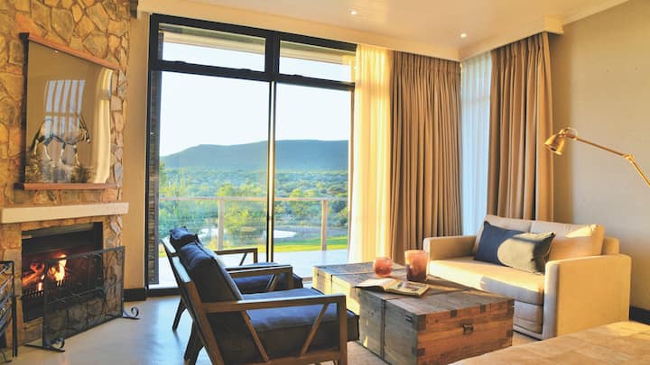 Suites At Babirwa Golf And Bush Lodge, Buffalo Suite At Babirwa Lodge - Rooiberg