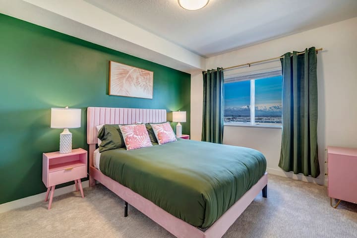 4th Fl Corner 2bd 2ba Unit - Hot Tubs - Fast Wifi - Sandy, UT