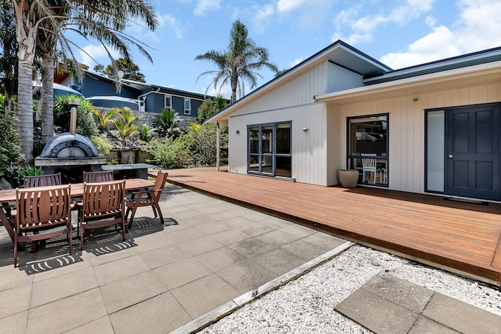 Sunshine On Seabreeze - Mangawhai Heads Bach - Mangawhai