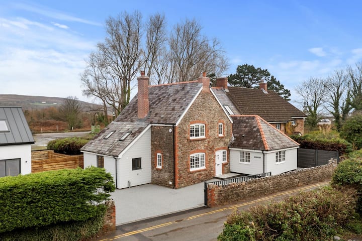 Stylish Family Retreat In Oxwich With Hot Tub - Rhossili