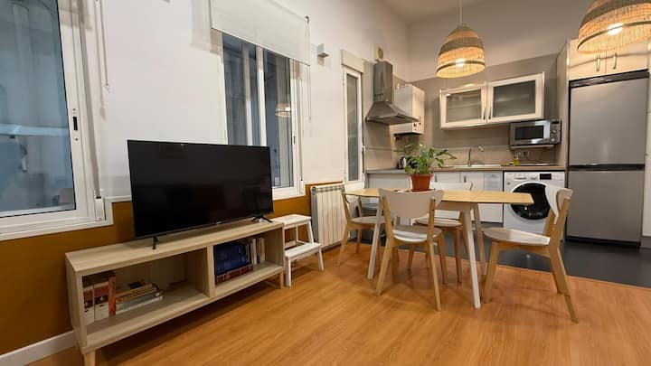 Double Height Flat 15' From The Cathedral - Móstoles