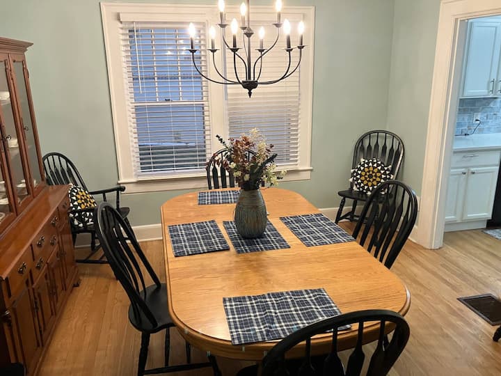 Cottage Retreat - Chattanooga, TN