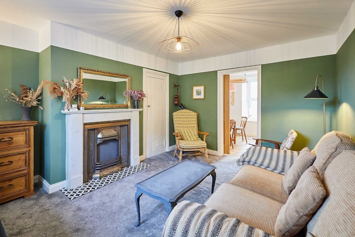 Host & Stay | Cheviot Street - Wooler