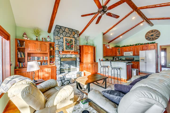 3 Mi To Dtwn: Mtn-view Red Lodge Retreat! - Red Lodge, MT