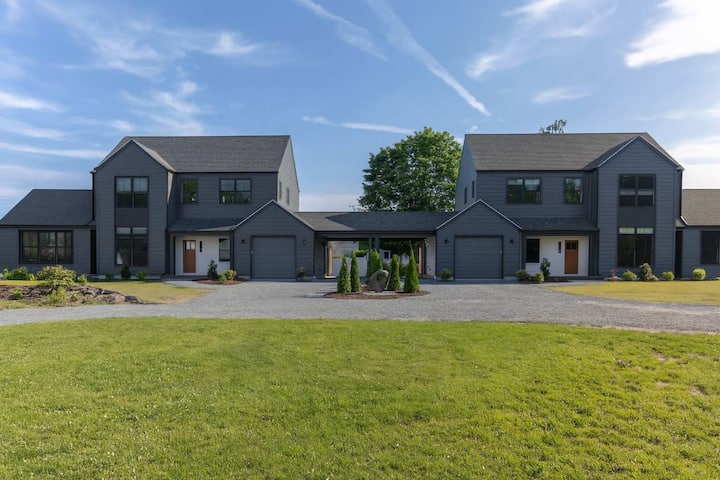 Refined Retreat Near Beaches- 557 East And West - Rhode Island