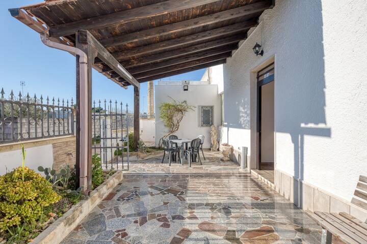 Villa Emanuele Con Piscina - Torre San Giovanni