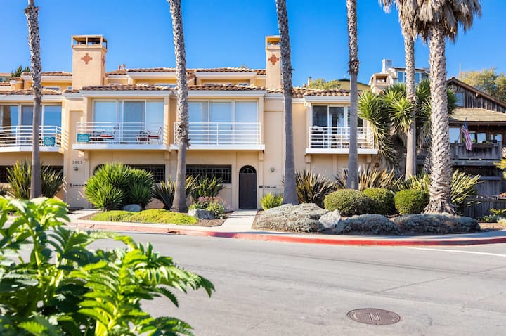 Capitola Village Condo - 2 Min Walk To Beach - Capitola Beach, CA