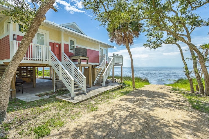 Bay Watch 3br/2ba Great Bay View - Carrabelle, FL
