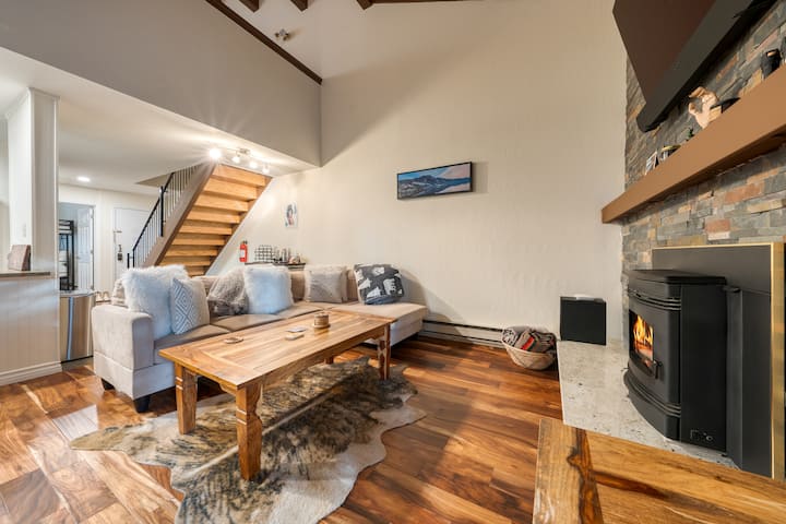 Crystal Pines | Family-friendly Retreat W/ Views - Incline Village