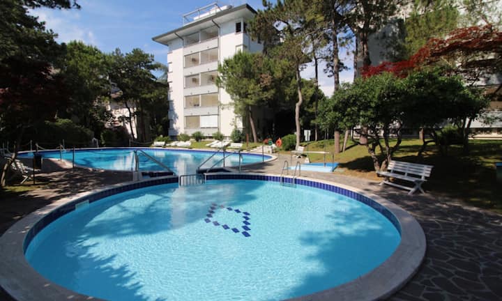 Appartement éLégant Avec Vue Sur La Piscine - Lignano Sabbiadoro