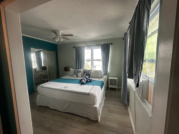 Playa Esmeralda Suite 4 - Anna Maria Island, FL