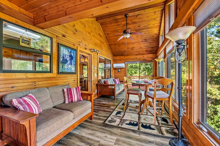 New! Views! Pet Friendly*5 Mins To National Park - Townsend, TN