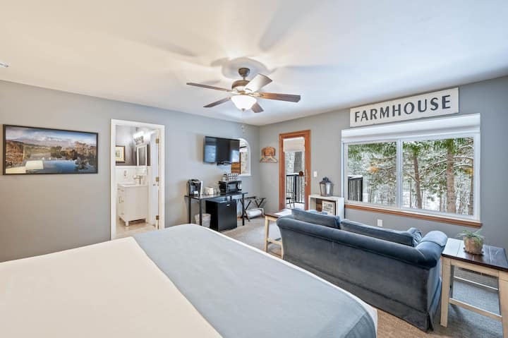 Shenandoah. River View. King Bed. Deck - Leavenworth, WA