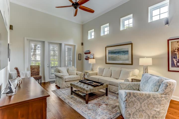2106 Summerwoods - Pristine Townhome With Just A S - American Beach, FL