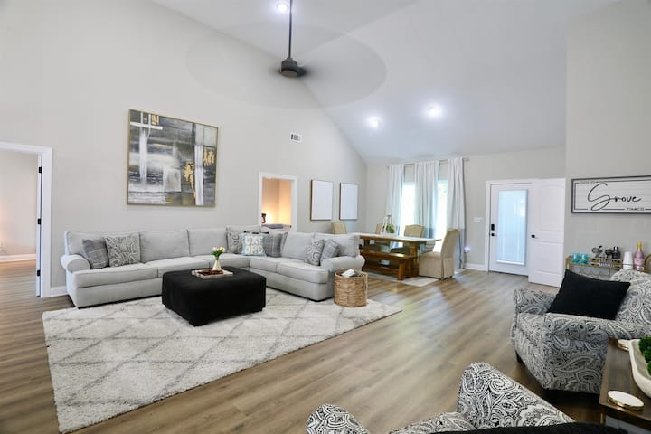 Good Grove Times – 4 King Suites + Porch Swing! - Oxford, MS