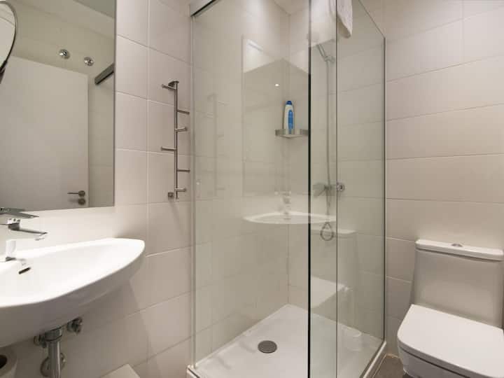 Ei3 Apartamento De 4 Dormitorios Con Balcón - Barcelona