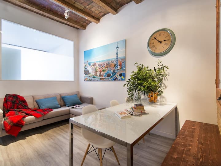 S2 Apartamento De 4 Dormitorios Y Dos Baños - Badalona