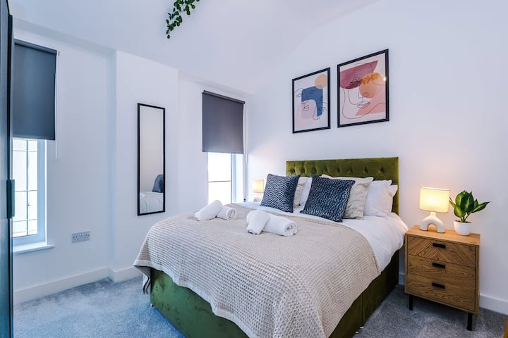 Bright & Contemporary 1br | Great Location - Warrington