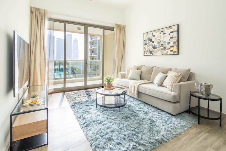 Spacious 1br Apt In Dubai Marina With Pool Views! - Dubai Marina