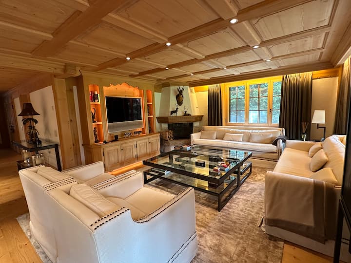 Luxurious Alpine Getaway At Park Hotel Gstaad - Gstaad