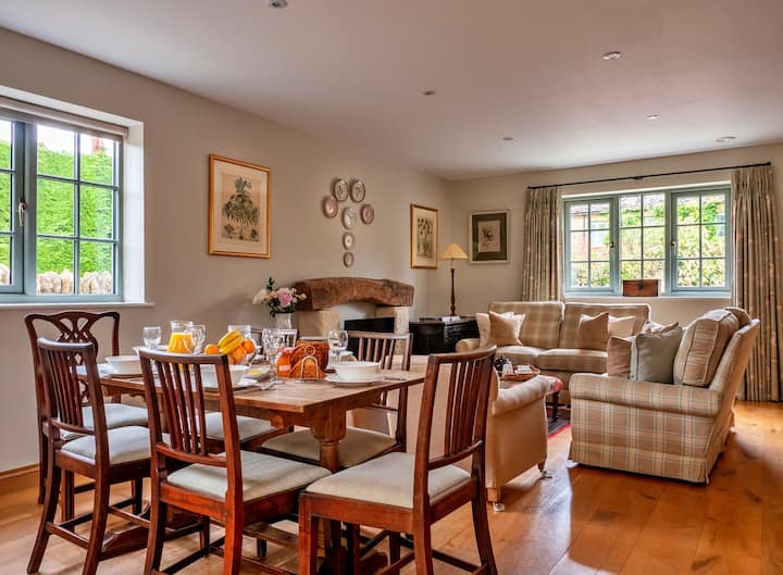Finest Retreats | Kite's Gate - Chipping Norton