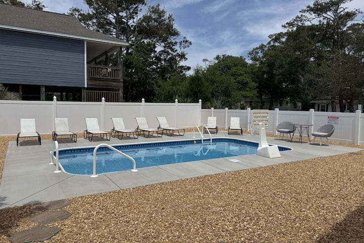 New Pool, Dog Friendly Home With Many Family Games - Southport, NC