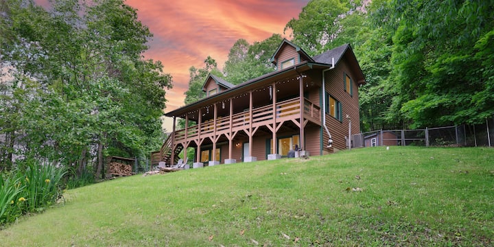 5 Br Banner Elk Escape: Hike And Kayak + Fire Pit - Beech Mountain, NC