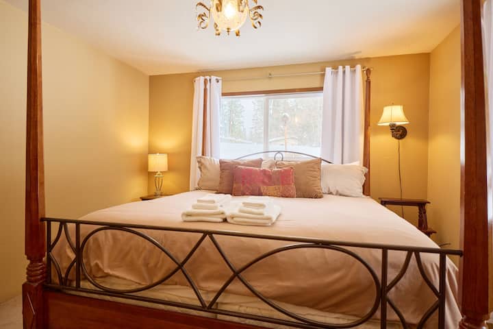Leavenworth Retreat With Pool & Hot Tub - Leavenworth