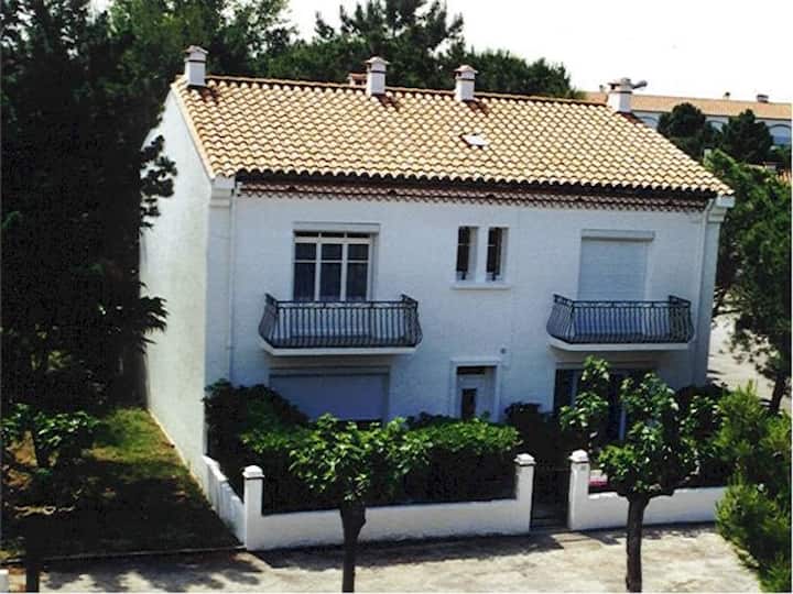 Bel Appartement T3 Climatisé, 50m Plage, Parking - Port-Vendres