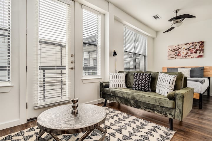 Boulevard Stays Walk To Downtown! Stu Soco Pool, P - South Congress - Austin