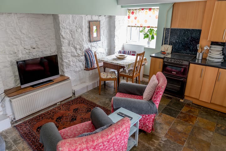 Byre Cottage - Little Haven