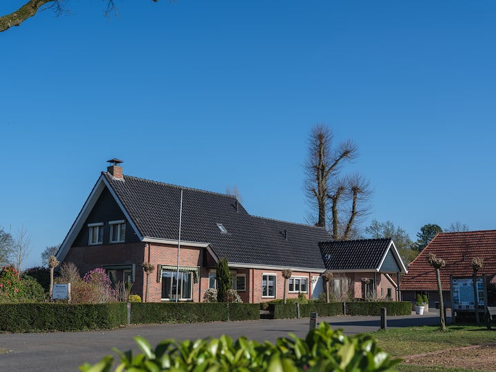 Het Blankershuys With Hot Tub And Sauna | 18 Perso - Nederland