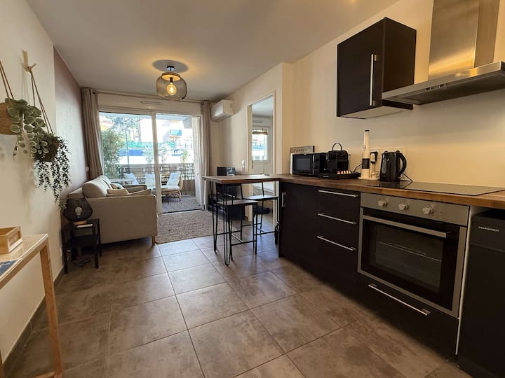 Le Patio, T2, Clim, Proche Centre-ville Et Plages - Le Lavandou