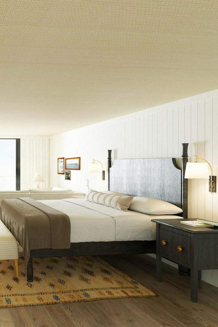 Surrounded By Shoreline & Pine Forests - Boothbay Harbor, ME