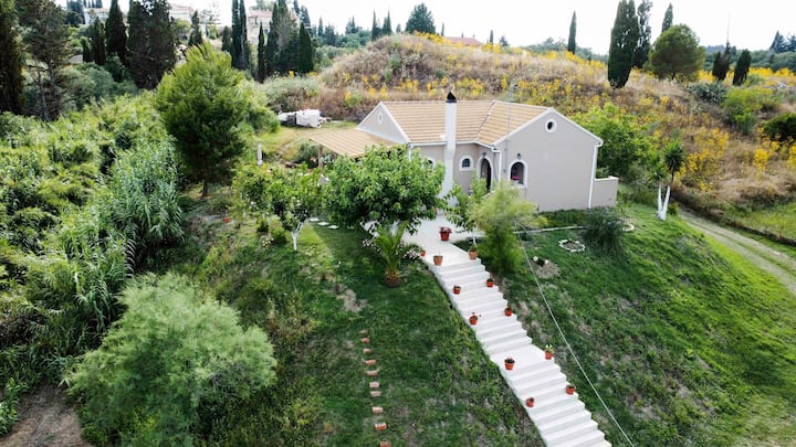 House On The Hill - Kavos