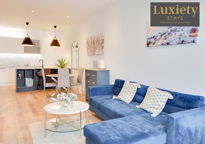 Stylish & Stunning 1br City Centre - Luxiety Stays - Southend-on-Sea