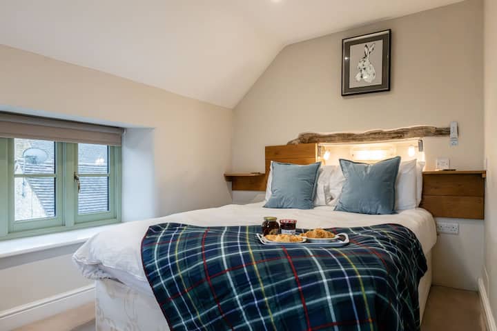 Dog Friendly Cottage - Evenlode Cottage - Stow-on-the-Wold