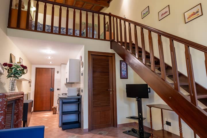 Cozy Pietrasanta Central Apartment With Loft - Pietrasanta