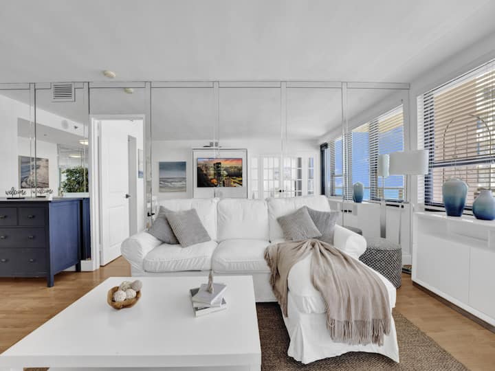 Lovely Condo W Beach Access 1608 - Miami Beach, FL